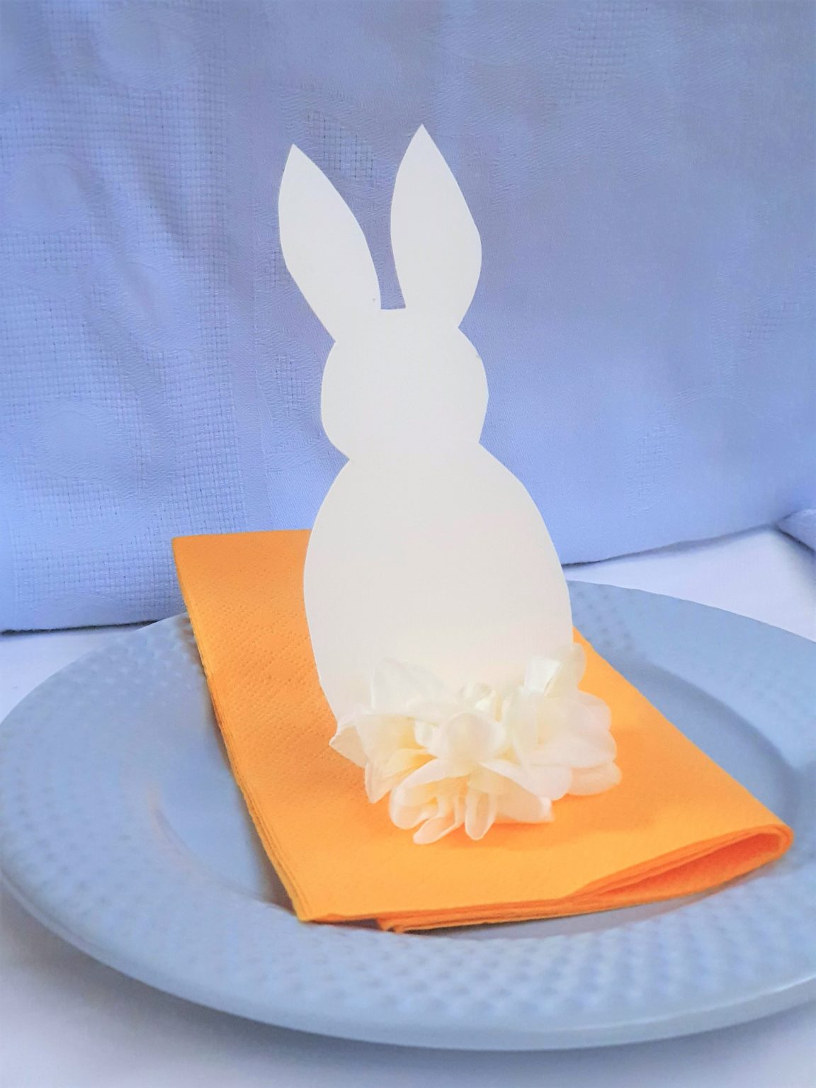 DIY pentru masa de Paste: iepurasul cu flori | GabiRalea.ro | DIY & Living